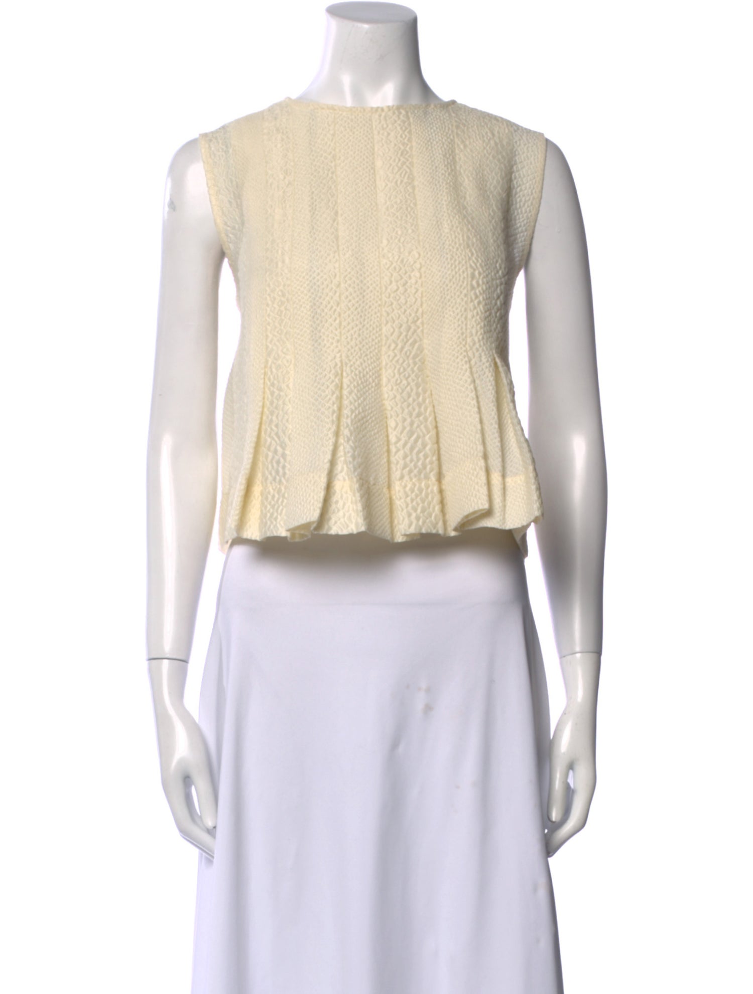 Sea New York Bateau Neckline Sleeveless Crop Top w/ Tags - White Tops ...