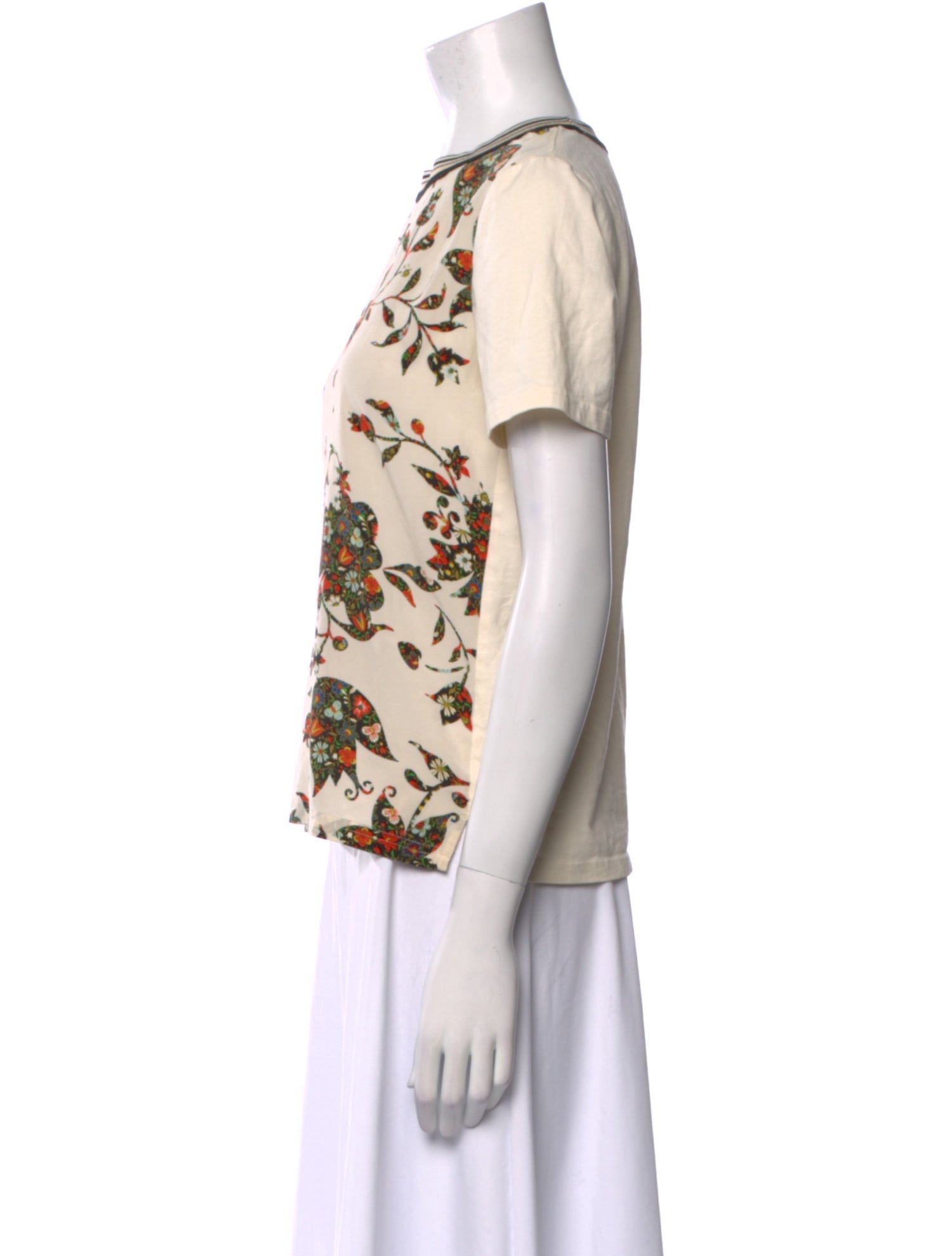 Tory Burch Graphic Print Crew Neck T-Shirt - Neutrals Tops, Clothing ...