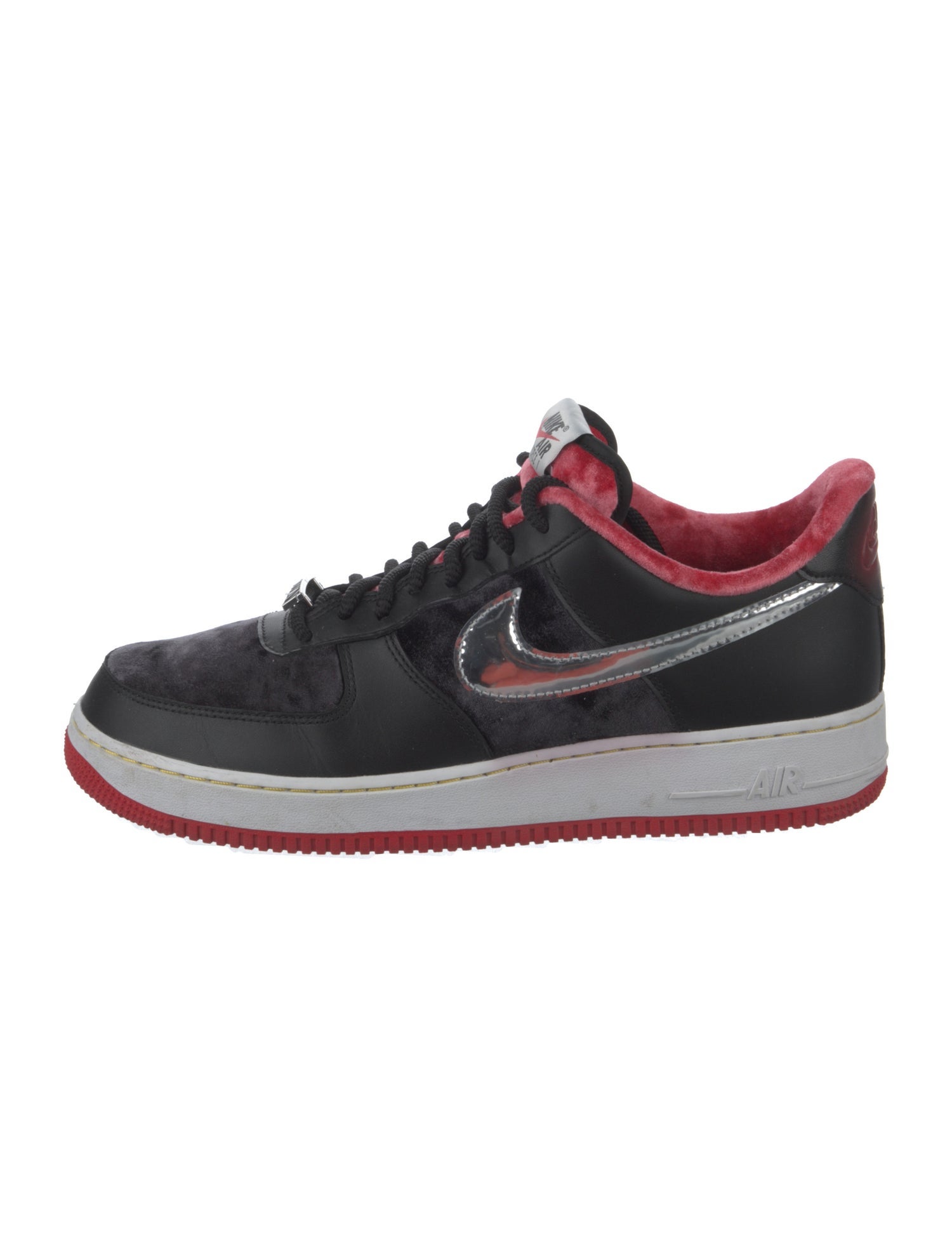 Nike Leather Sneakers - Black Sneakers, Shoes - WU2177633 | The RealReal