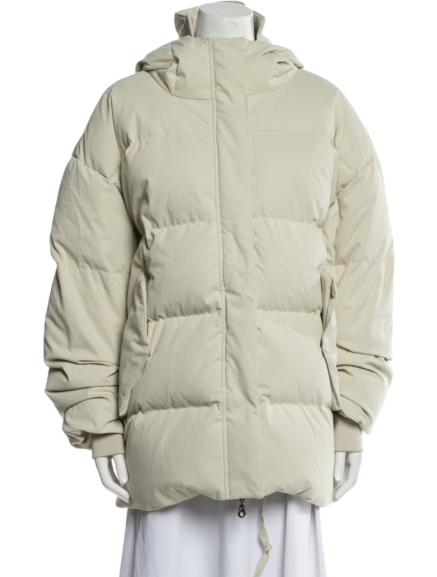 Varley Down Jacket w/ Tags - Neutrals Jackets, Clothing - WVRLY22800 ...