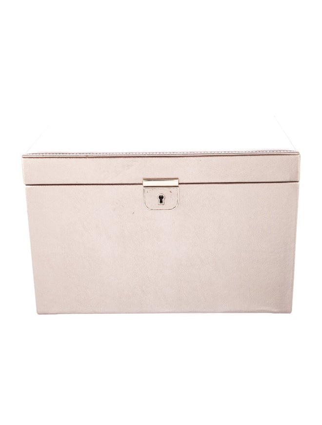 All Categories On Sale - Up To 90% Off | The RealReal