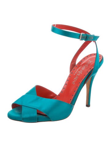 Yves Saint Laurent Luxury Fashion | The RealReal